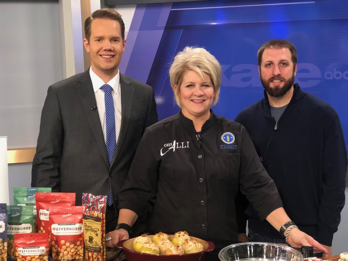 Chocolate Crunch Peppermint Munch - Chef Alli