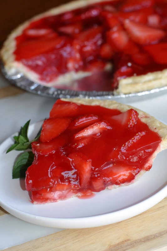 Fresh Strawberry Pie with Jello - ChefAlli.com
